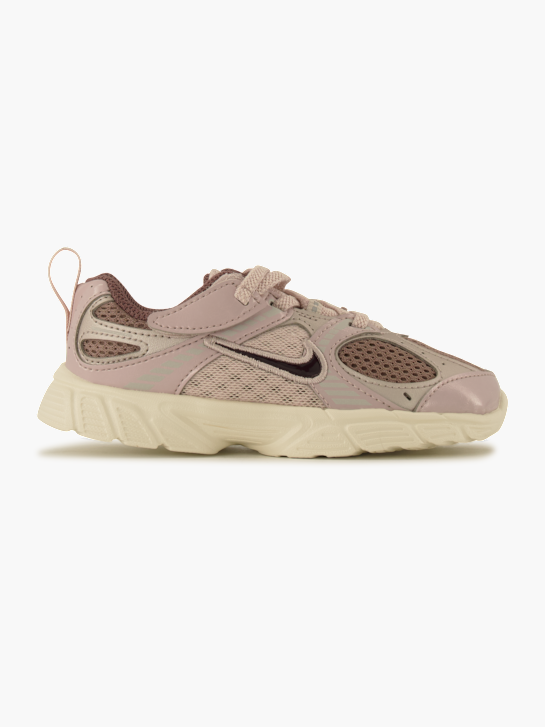 Nike V5 RNR Sneaker Rot